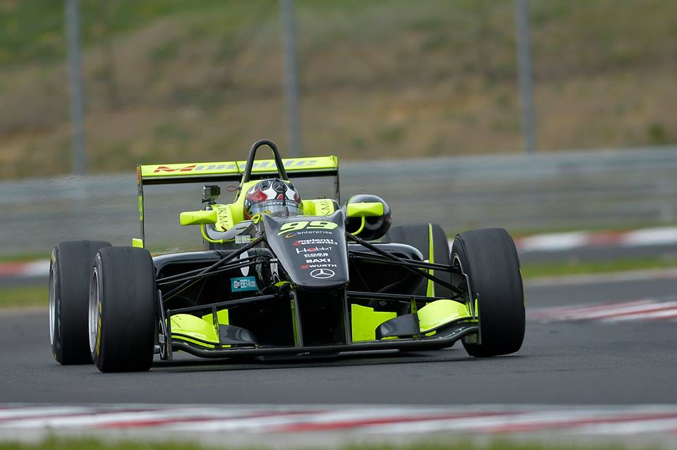 Doppio podio nel FIA-CEZ per Andrea Cola a Budapest