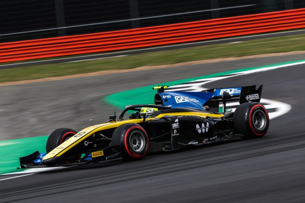 F2 | GP Gran Bretagna, Luca Ghiotto vince di forza Gara 1 a Silverstone!