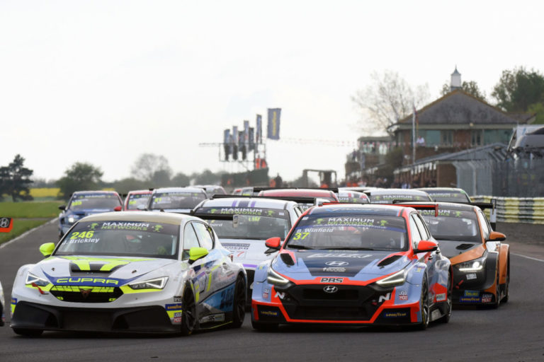 TCR | Successo di Langeveld, leadership per Girolami a Misano ...
