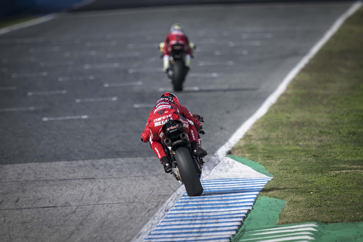 SBK / Supersport | Pubblicate le entry list delle tre categorie per il 2024