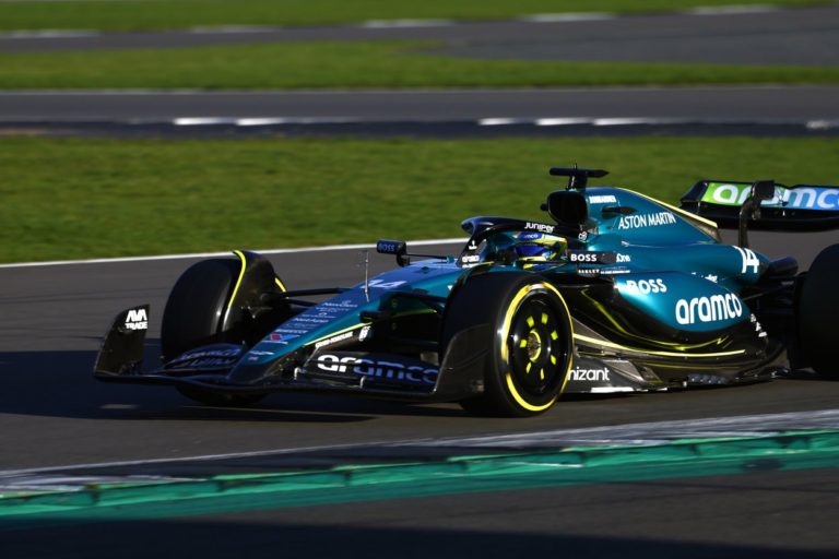 F1 | Aston Martin AMR24, lo Shakedown di Silverstone [Gallery]