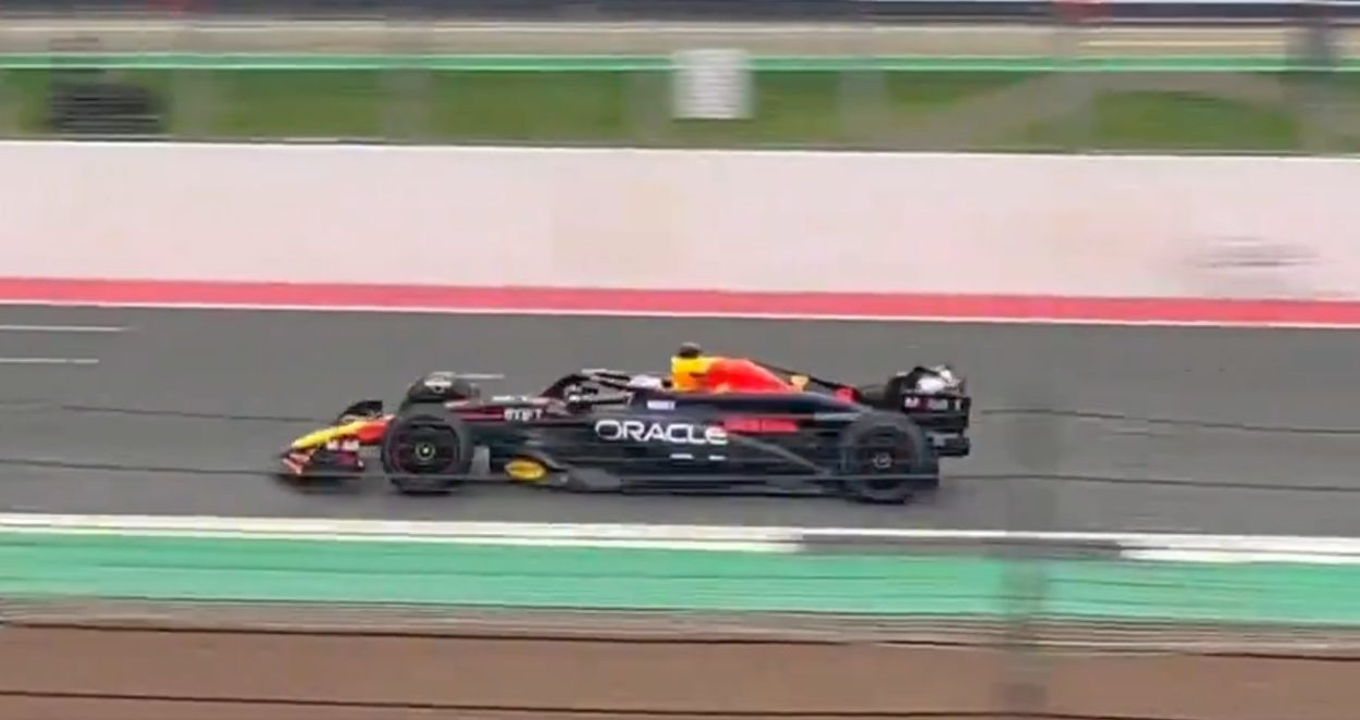 F1 | La Red Bull RB20 in pista a Silverstone