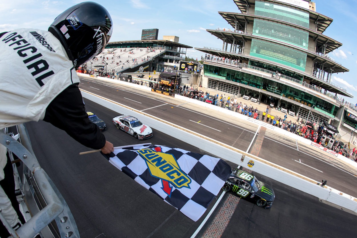 NASCAR | Xfinity Series: trionfo SHR, Herbst vince a Indianapolis!