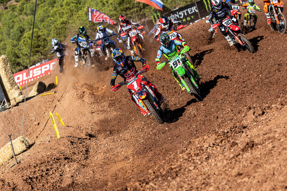 MXGP | Svelato il calendario del mondiale 2025, confermati 20 Gran Premi