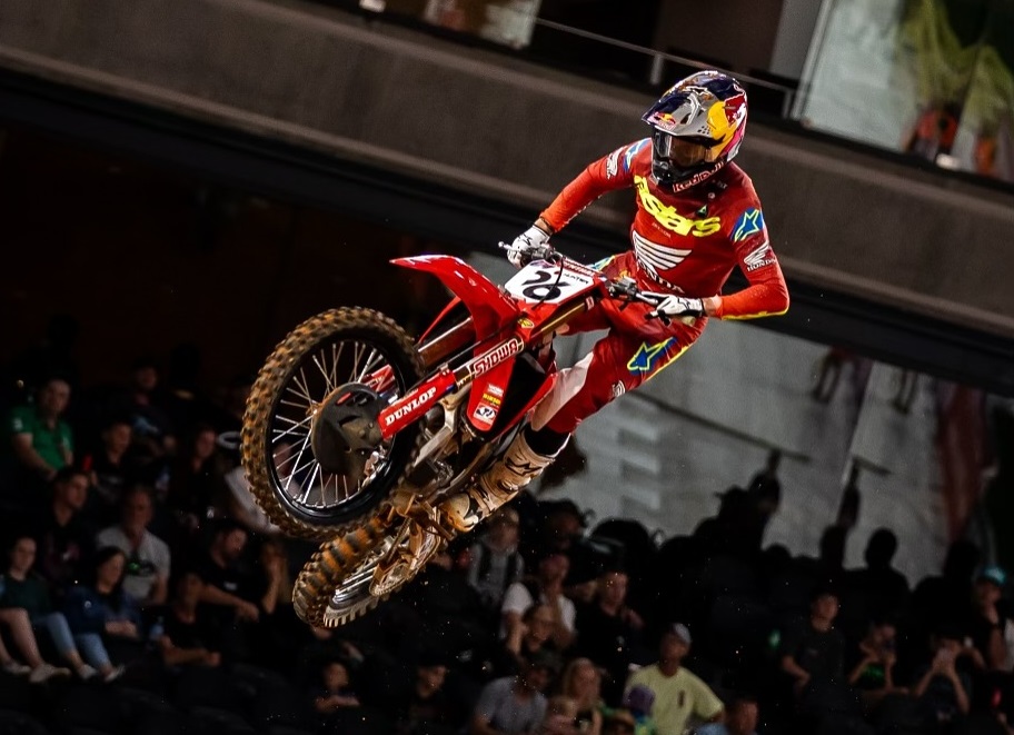 Le stelle non brillano a Melbourne, Hunter Lawrence vince l’AUSX Open 2024