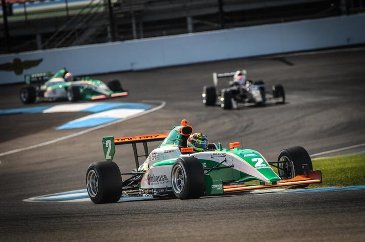IndyCar | Mercato piloti 2025: Sting Ray Robb passa al team Juncos ...