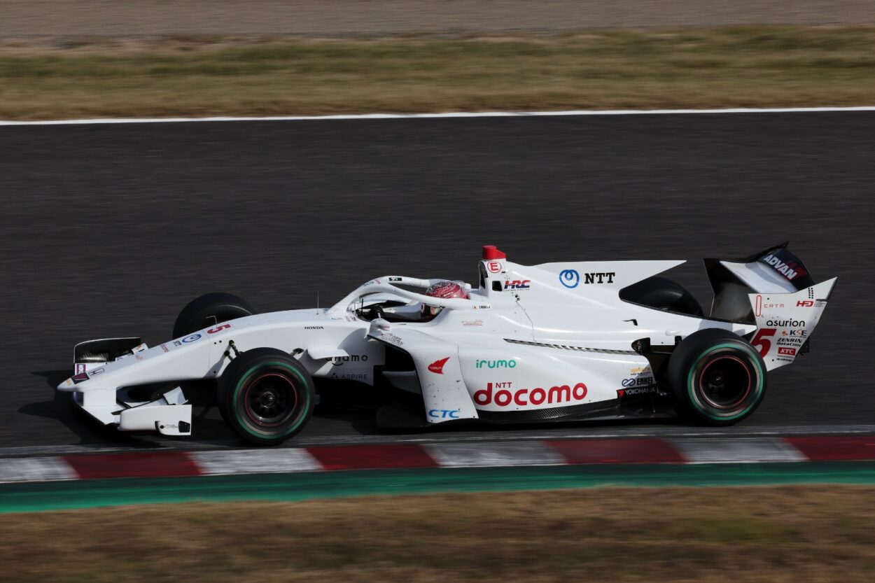 Super Formula | Suzuka post-season test 2024: Makino ed Ohta ...
