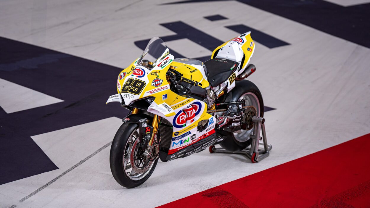 SBK | Presentazione della livrea di Ducati Go Eleven per il 2025, con alla guida Andrea Iannone