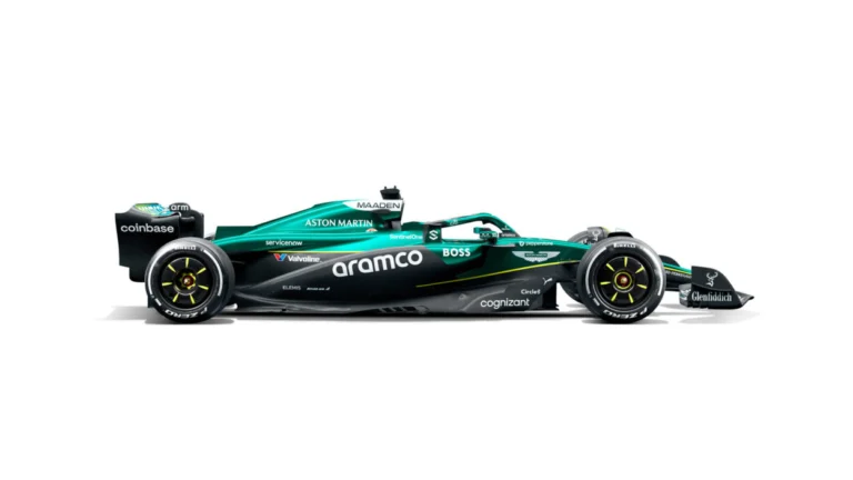 F1 | Aston Martin AMR25, le immagini della nuova monoposto [Gallery]