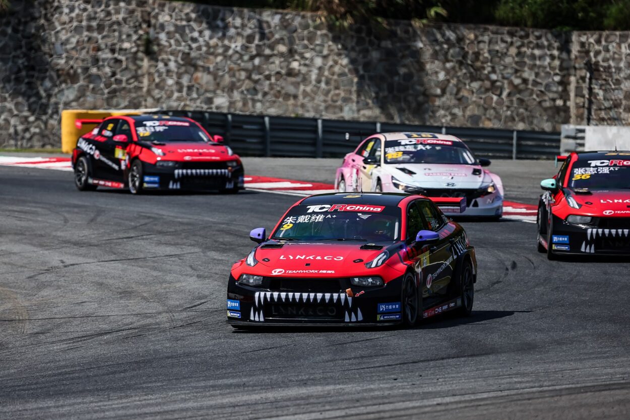 TCR China | Ningbo 2025: David Zhu quasi perfetto. Pole e vittoria ...