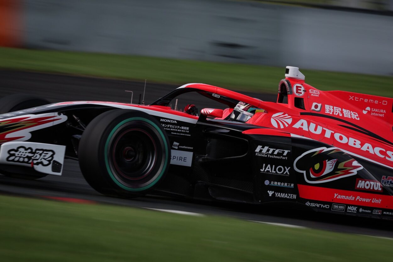 Super Formula | Fuji #1 2025: Tomoki Nojiri regola Tsuboi ed è ancora una volta in pole position