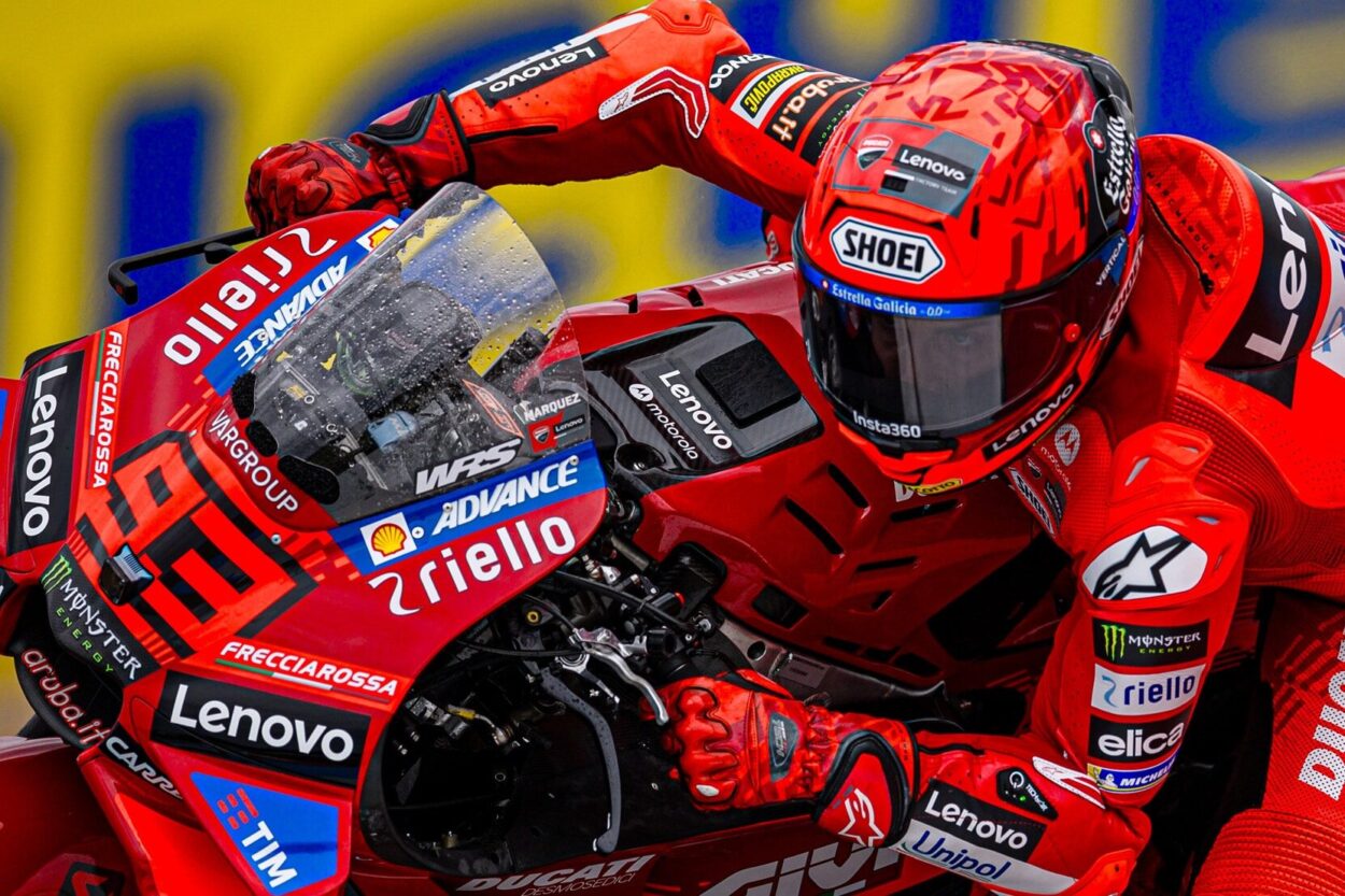 MotoGP | GP Cechia 2025, Gara Sprint: Marc Márquez vince nel sabato di Brno, gara condizionata ...