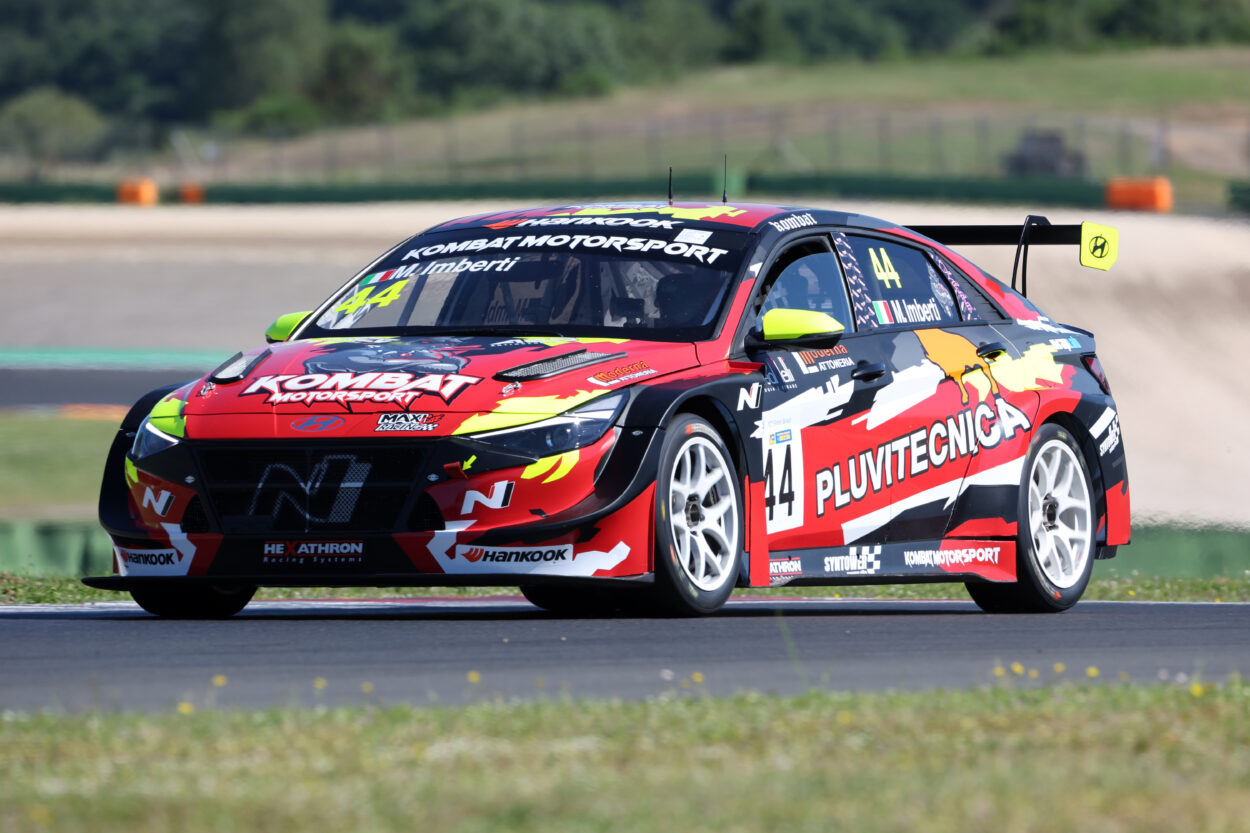 TCR Italy | Vallelunga 2026: Imberti e Miotto in pole