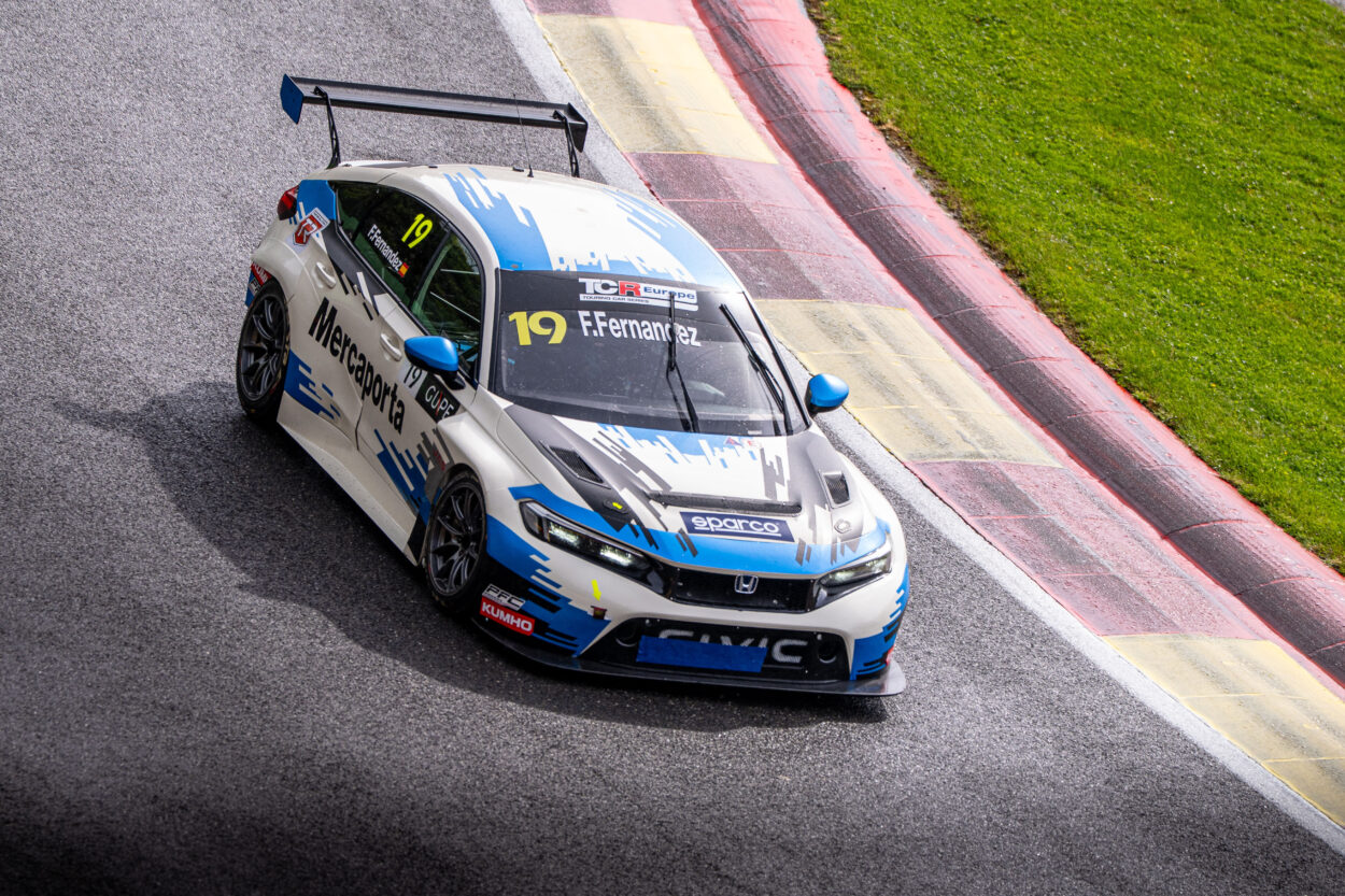 TCR Europe | Prima vittoria a Spa per Felipe Fernández
