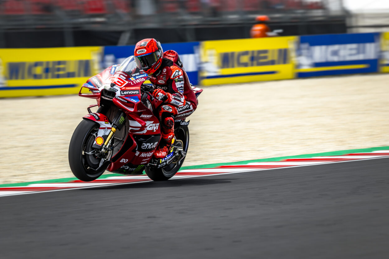MotoGP | GP Ungheria 2026: Marc Marquez ritorna in pole position